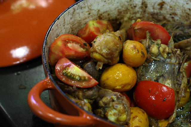 Cozinha da Matilde | Frango caipira com pequi e tomate - Cozinha da Matilde